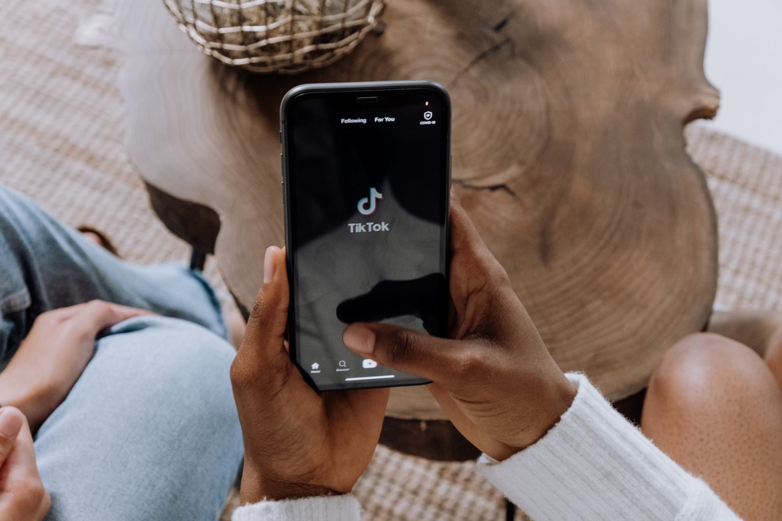 A Full Guide To Tiktok Algorithm How It Works